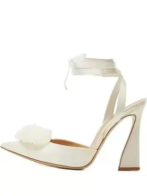 GIANVITO ROSSI Floral-appliqué Pumps - White