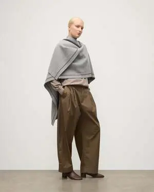 Johnstons Of Elgin Hawk Light Cashmere Poncho