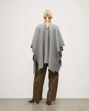 Johnstons Of Elgin Hawk Light Cashmere Poncho
