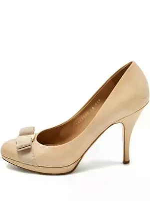 Ferragamo Glossed Pumps