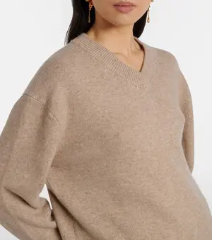 Vince Wool-blend V-neck Sweater - Beige