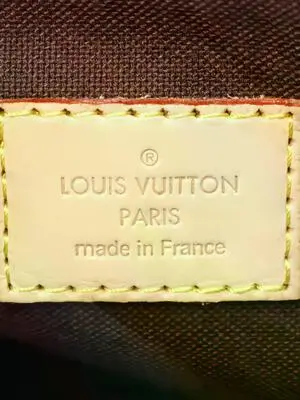 LOUIS VUITTON 2011 Menilmontant Pm Shoulder Bag