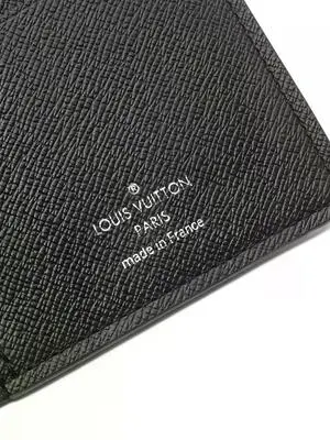LOUIS VUITTON 2020 Taiga Wallet