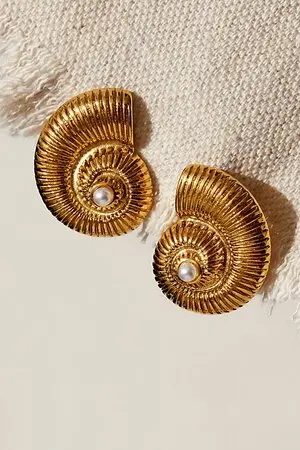 THE CRYSTAL BOUTIQUE Shell Stud Earrings - Gold