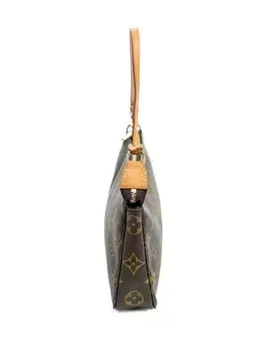 LOUIS VUITTON Pochette Accessoires Handbag