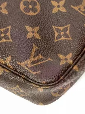 LOUIS VUITTON Pochette Accessoires Shoulder Bag - Brown
