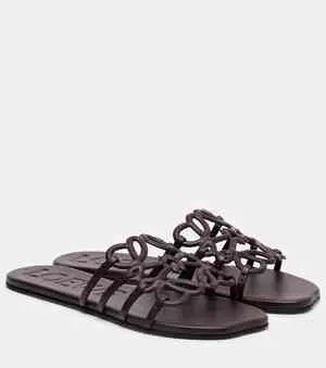 Loewe Petal Anagram Leather Slides - Burgundy