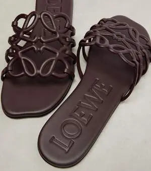Loewe Petal Anagram Leather Slides - Burgundy