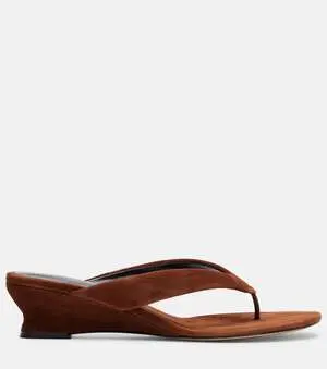 Le Monde Beryl Micro Wedge Suede Thong Sandals - Brown