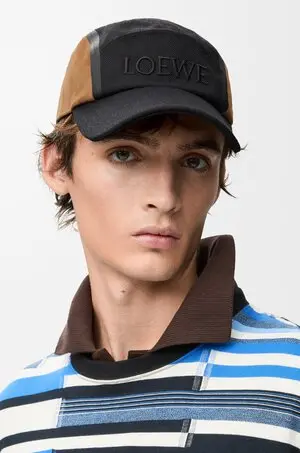 Loewe Camp Cap In Canvas And Suede - Black/dark Gold