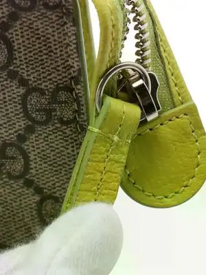 Gucci Small Gg Supreme Pouch