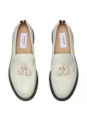 Thom Browne Pebble Grain Leather Tassel Loafers - Neutrals