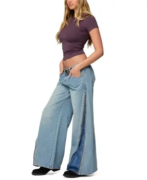 EDIKTED Kiarah Low Rise Bootcut Jeans - Blue Washed