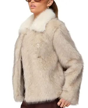 EDIKTED Contrast Collar Faux Fur Jacket