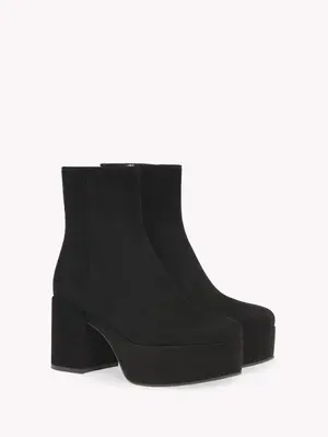 GIANVITO ROSSI Sally Suede Booties - Black - Suede