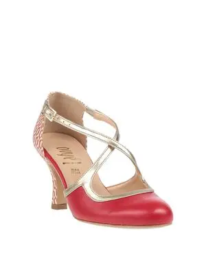 OVYE Pumps With Buckle-fastening Ankle Strap