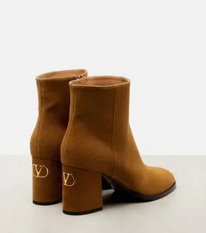 Valentino Garavani Fawcette 75 Suede Ankle Boots