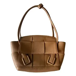 Bottega Veneta Arco Leather Handbag - Camel
