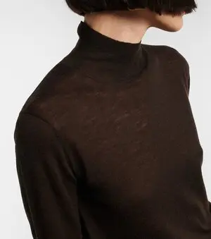 JOSEPH Cashmere Mockneck Sweater