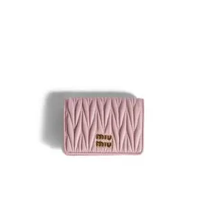 Miu Miu Small Matelassé Nappa Leather Wallet - Alabaster Pink