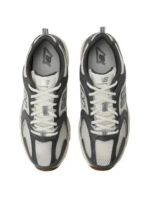 NEW BALANCE 530 Sneakers