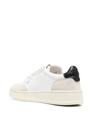 AUTRY Medalist Low Sneakers - Black