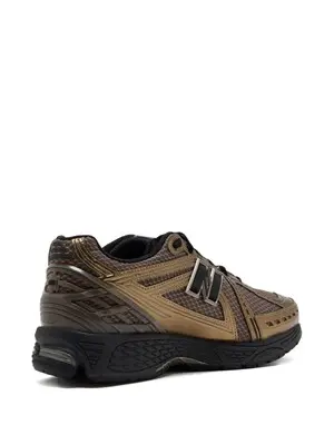 NEW BALANCE 1906r Sneakers - Brown