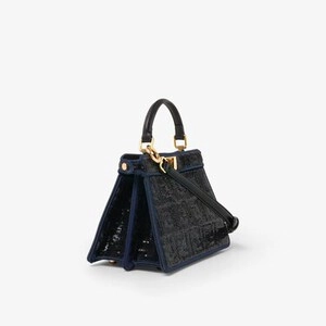 Fendi Peekaboo Iseeu Petite Bag