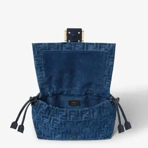 Fendi Mamma Baguette Medium