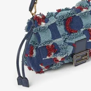 Fendi Mamma Baguette Medium