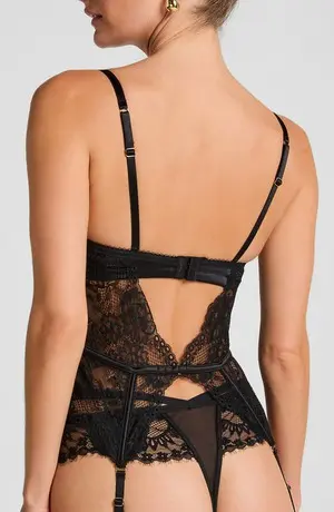 Hunkemoller Anna Strappy Underwire Lace Basque