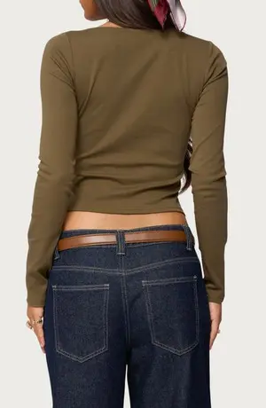 EDIKTED Rion Asymmetric Neck Top