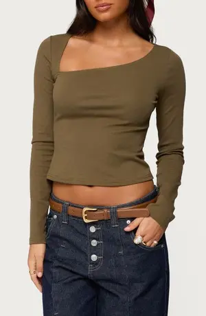 EDIKTED Rion Asymmetric Neck Top