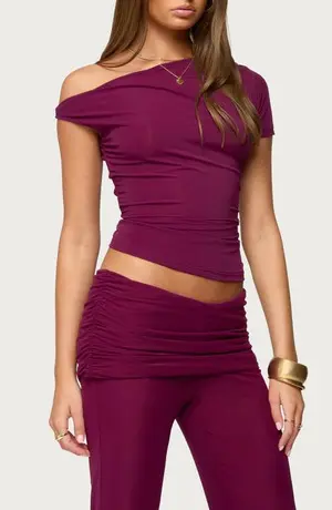 EDIKTED Halli Twist One-shoulder Top