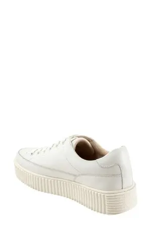 Trotters Baylor Platform Sneakers