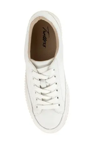 Trotters Baylor Platform Sneakers