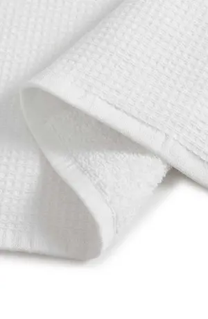 Calvin Klein Eternity Set Of 2 Bath Sheets - White