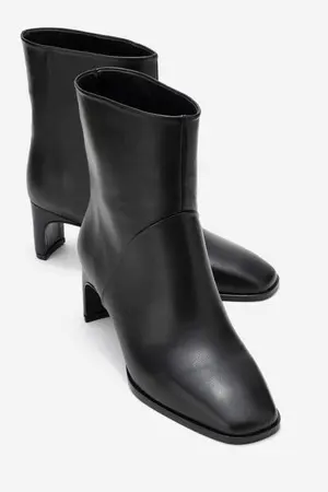 FOREVER & ALWAYS SHOES Nordy Leather Boots - Black
