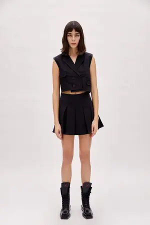 PCFG Woven Crop Vest With Notched Lapel And Button Detail - Black