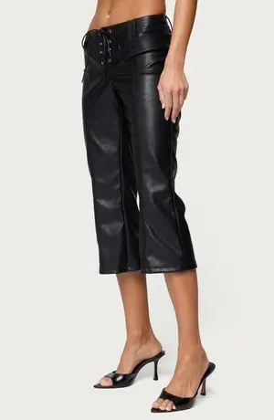 EDIKTED Faux Leather Capri Pants