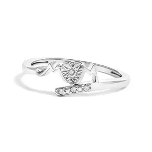 HAUS OF BRILLIANCE Silver Diamond Accent 'mom' Heart Ring - White