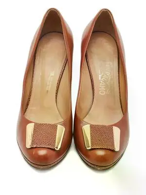 FERRAGAMO Leather Pumps With Buckle