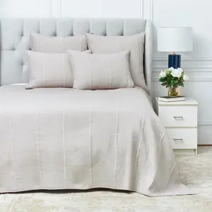 ELISABETH YORK Nunzia Oyster Cotton /queen Bed Quilt - Silver