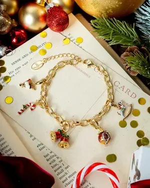 BILL SKINNER STUDIO Christmas Charm Bracelet Set