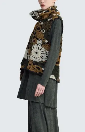 LUUKAA Eira Textured Vest - Olive