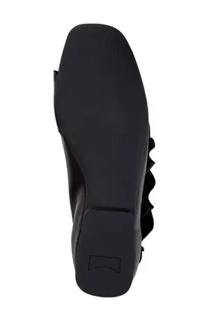 Camper Casi Myra Ruffle Flat - Black