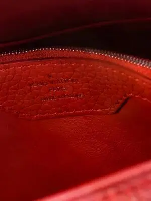 LOUIS VUITTON Capucines Mm Satchel - Red
