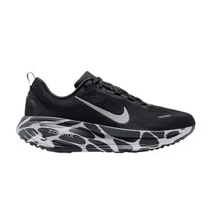Nike Vomero 18 - Black