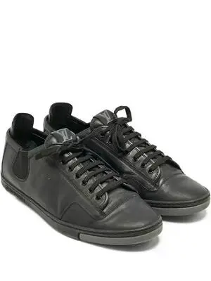 LOUIS VUITTON Logo Leather Lace-up Trainers