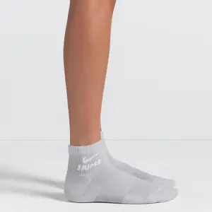 Nike Dri-fit Quarter Socks